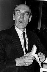 Canada 1974: Bob Stanfield’s Last Political Flight – Canada Through My Eye